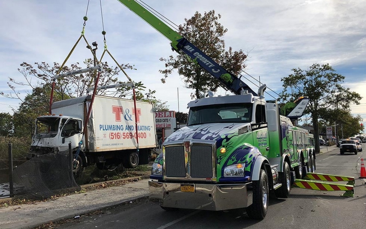 Light Medium and Heavy Towing | All County Towing & Auto Body
